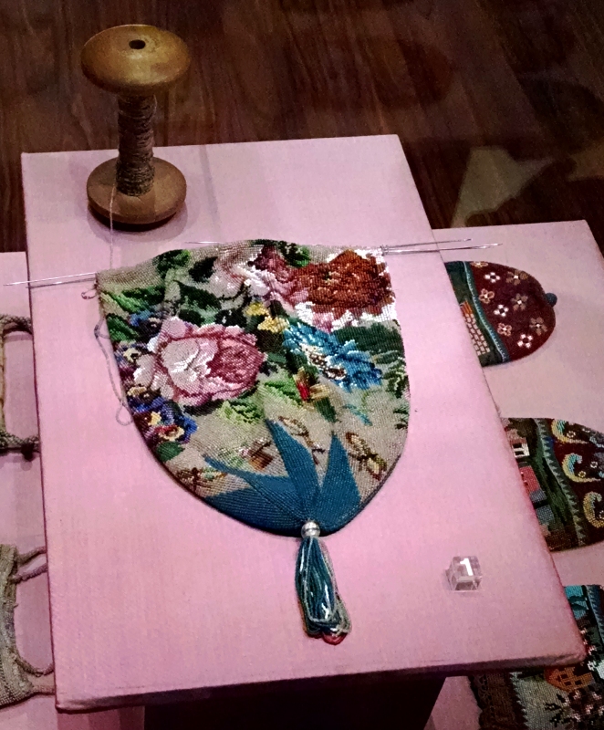 Tassenmuseum Hendrikje (The Museum of Bags and Purses) – Braisin' Hussy